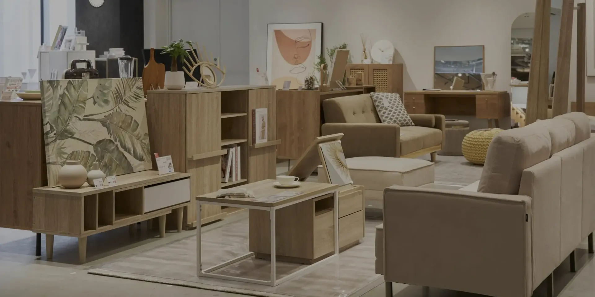 LOWYA実店舗3号店が愛知・名古屋みなとにグランドオープン！ | 【公式】LOWYA(ロウヤ) 家具･インテリアのオンライン通販