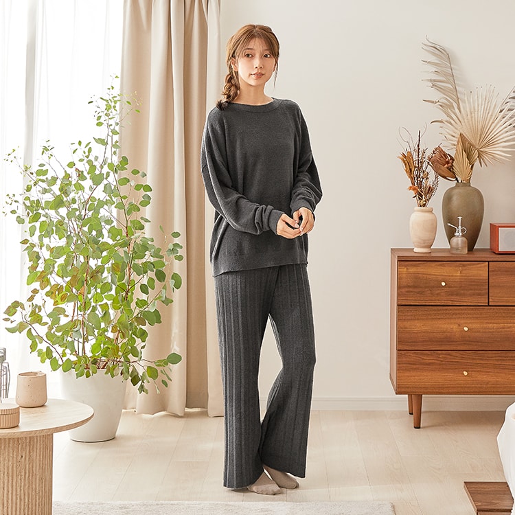 Snoozy(スヌージー) プリーツパンツルームウェア チャコールグレー | 【公式】LOWYA(ロウヤ) 家具･インテリアのオンライン通販